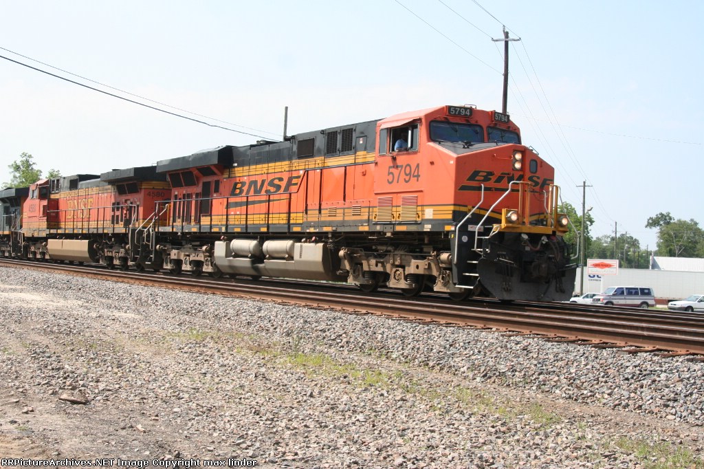BNSF 5794